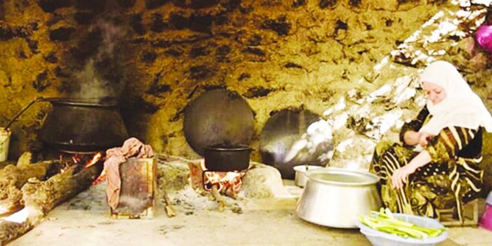 Nanê sêlê ket lîsteyê - Yeni Özgür Politika